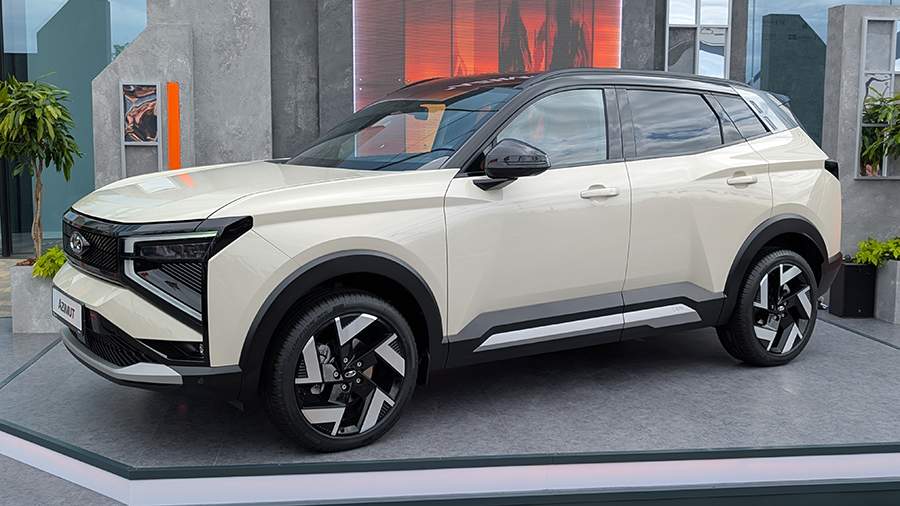 AvtoVAZ unveils new Lada Azimut crossover | Известия